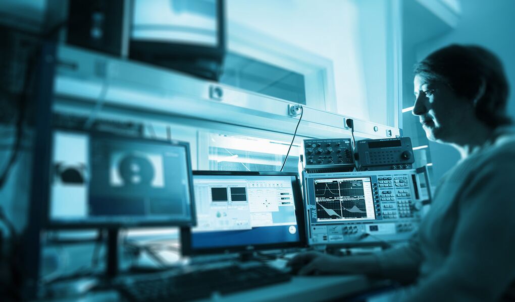 Les plateformes technologiques de l'UPHF | Université Polytechnique ...